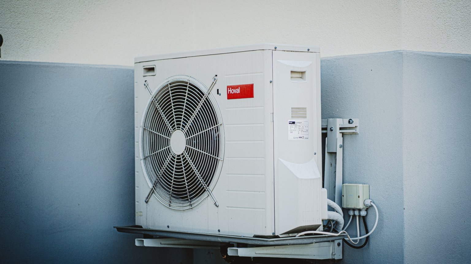 What Are Some Important Functions To Look For In An AC Unit? - Build ...