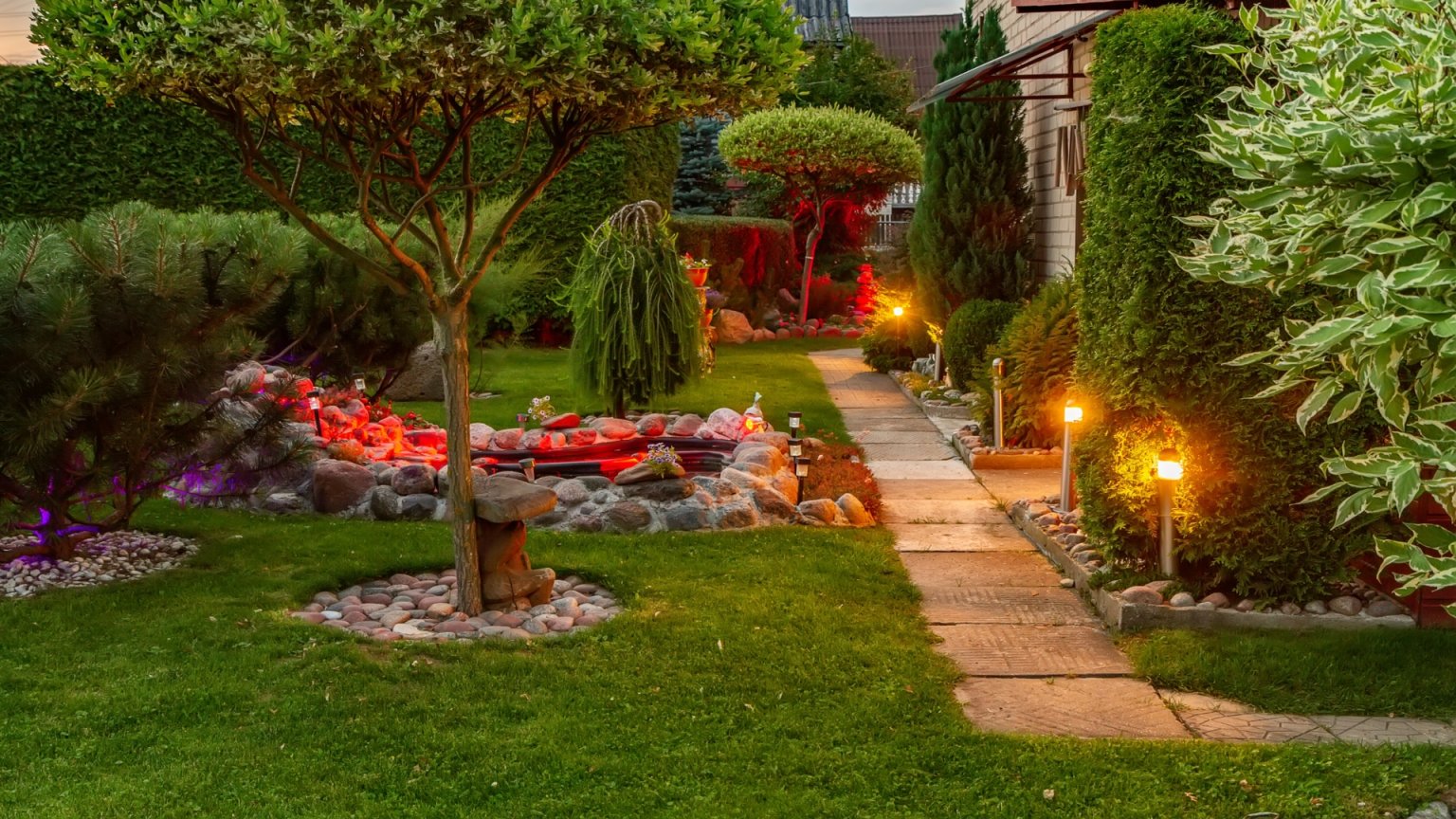 Top Landscape Lighting Trends In 2023 Build Magazine