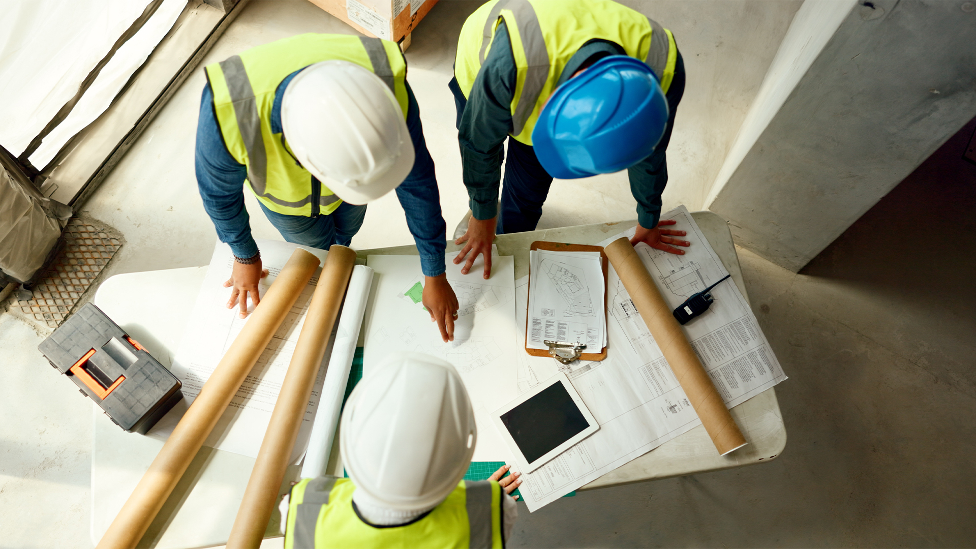 How Do You Communicate Critical Information to Onsite Workers? - BUILD ...